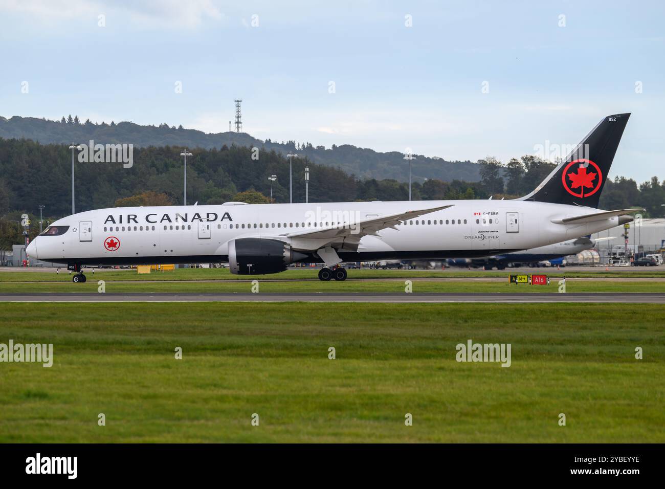 Air canada 787 dreamliner hi-res stock photography and images - Alamy