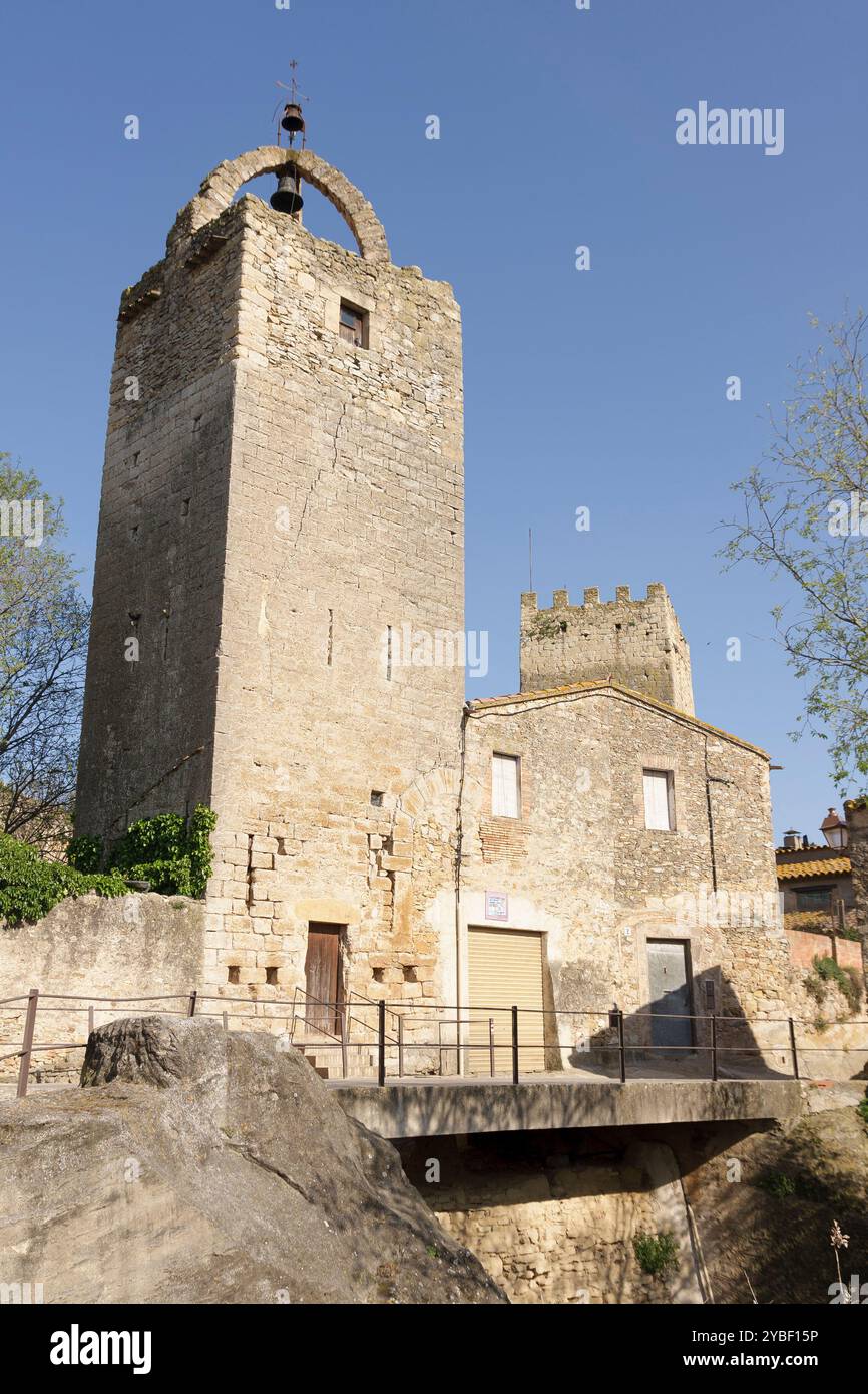 Peratallada spain castle hi-res stock photography and images - Alamy