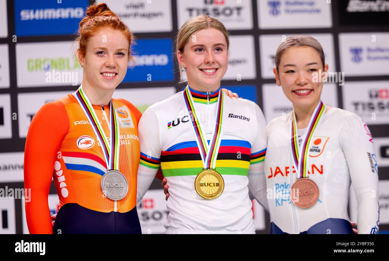 BALLERUP - Hetty van de Wouw, Emma Finucane (GBR) and Mina Sato (JAP ...