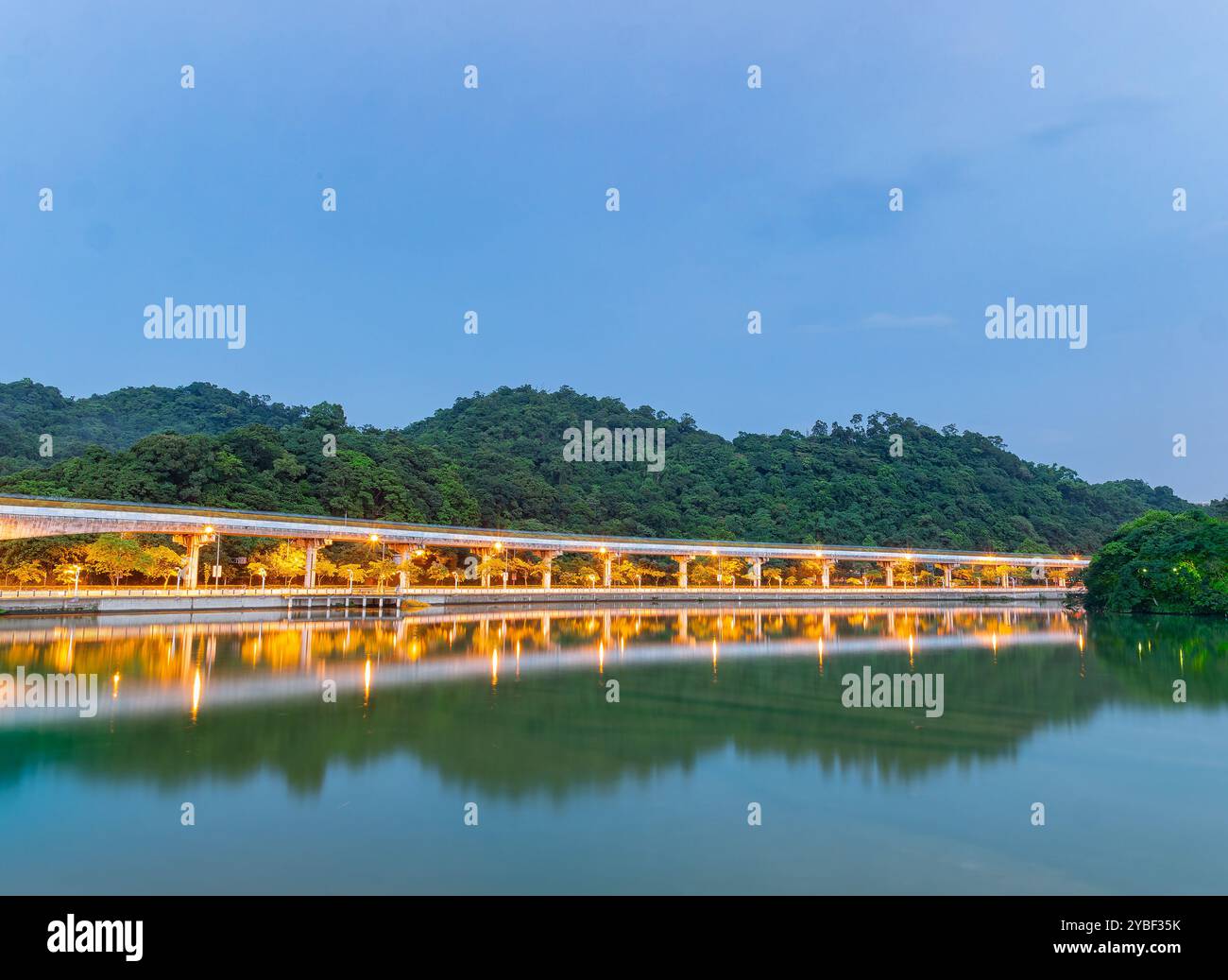 Beautiful landscape of the Dahu Park at Taipei, Taiwan Stock Photo - Alamy