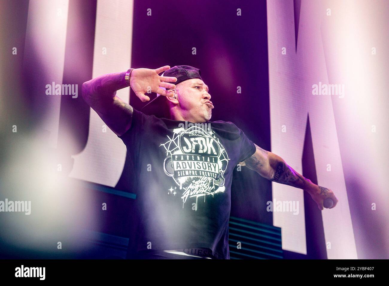 The member of the musical group SFDK, Saturnino Rey García, better ...