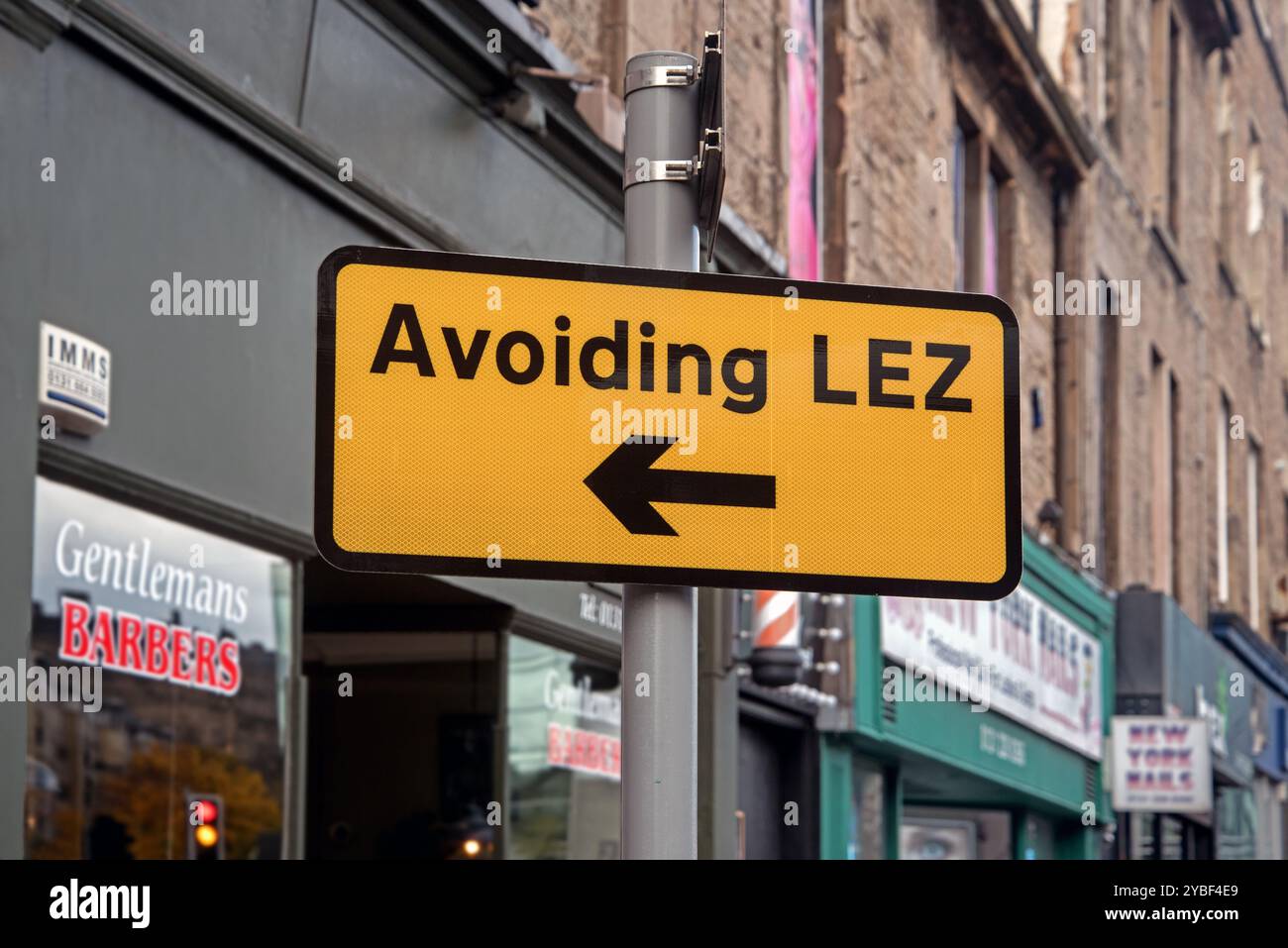 Avoiding air pollution hi-res stock photography and images - Alamy