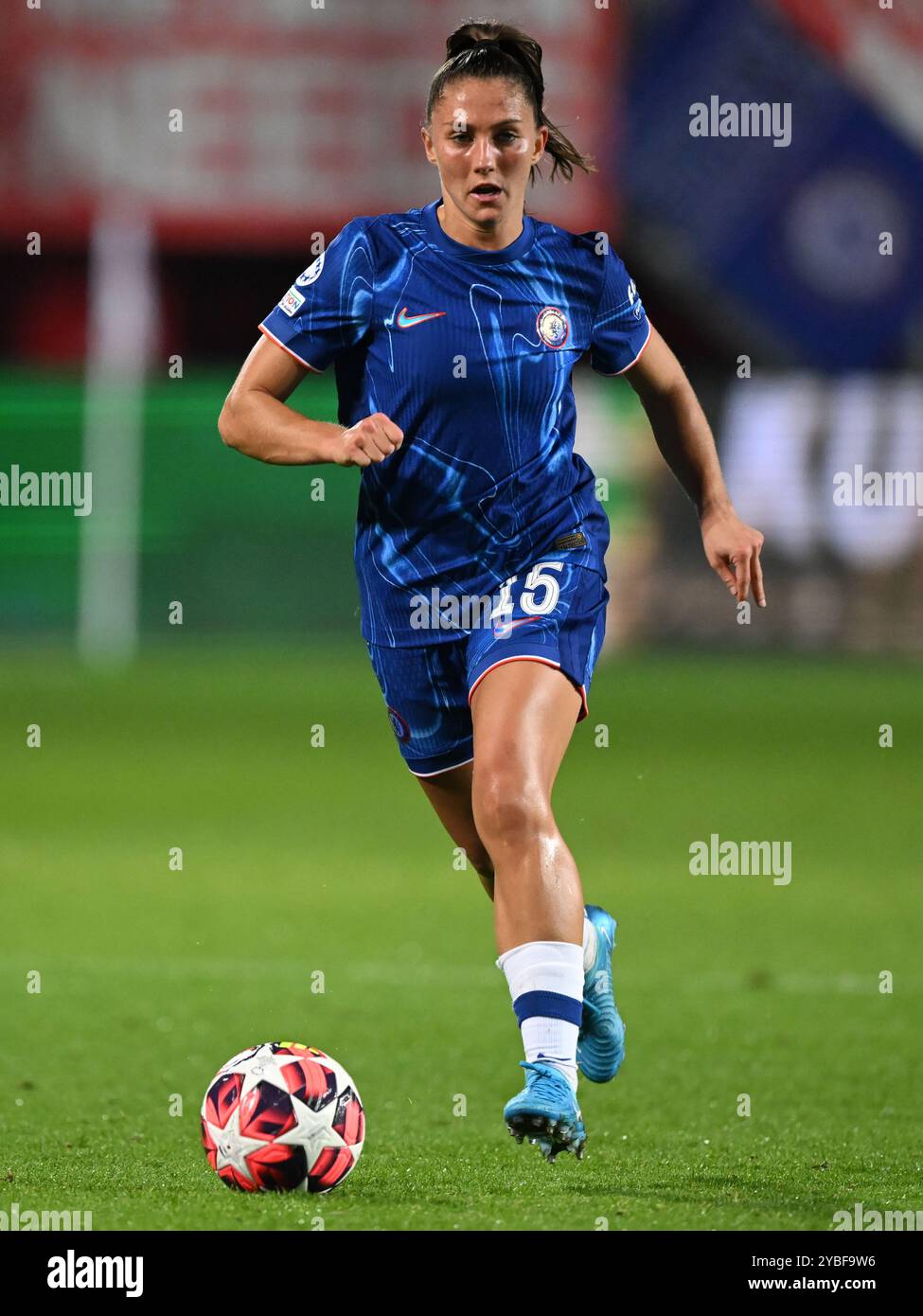 ENSCHEDE - Eve Perisset of Chelsea during the UEFA Champions League ...