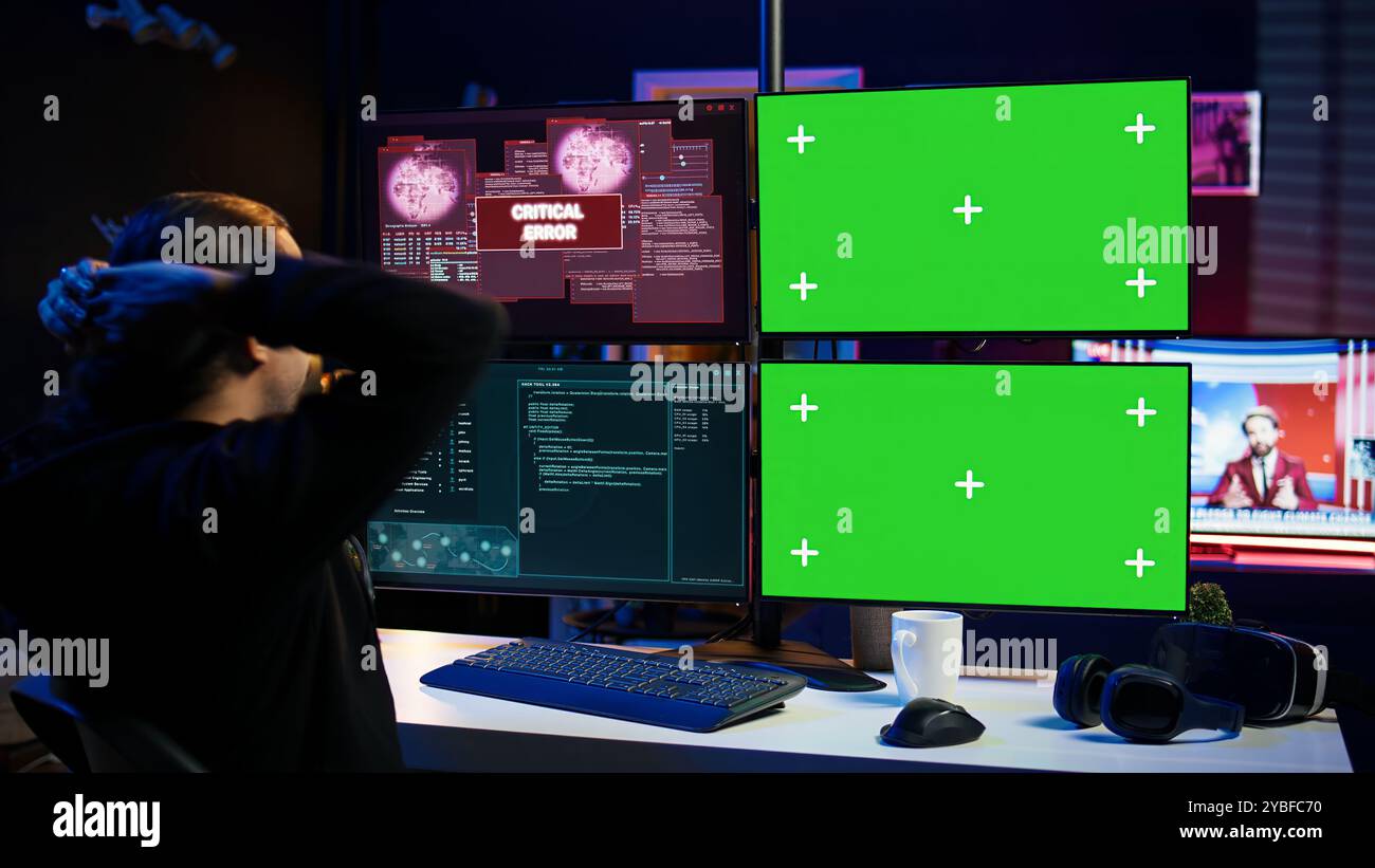 Scammer Hacking Using Green Screen Pc And Getting Critical Error Notification While Trying To