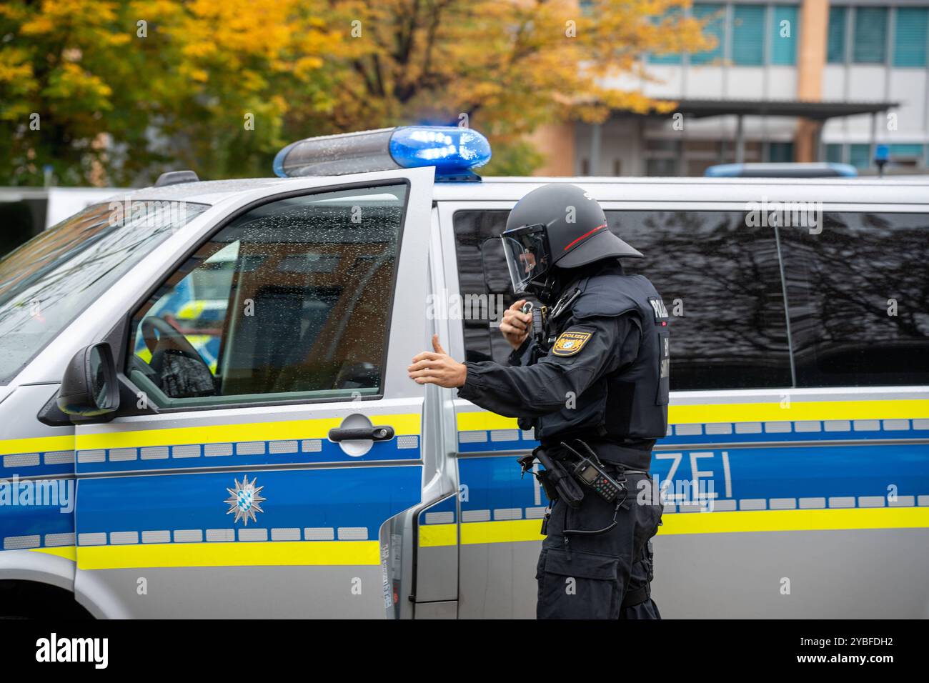 Fahrzeugaufstellung hi-res stock photography and images - Alamy
