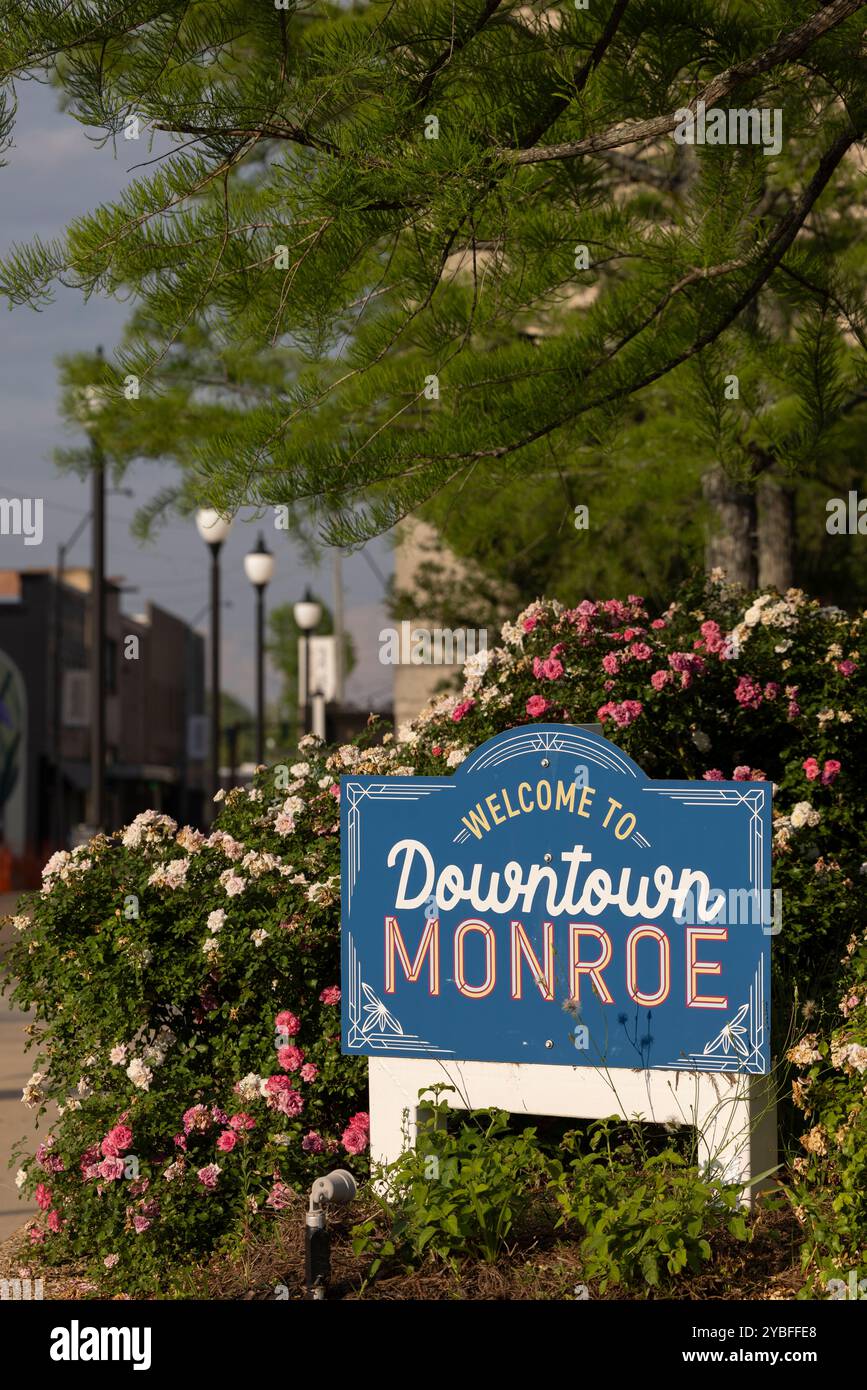 Monroe, Louisiana, USA - April 4, 2024: Afternoon sunlight shines on ...