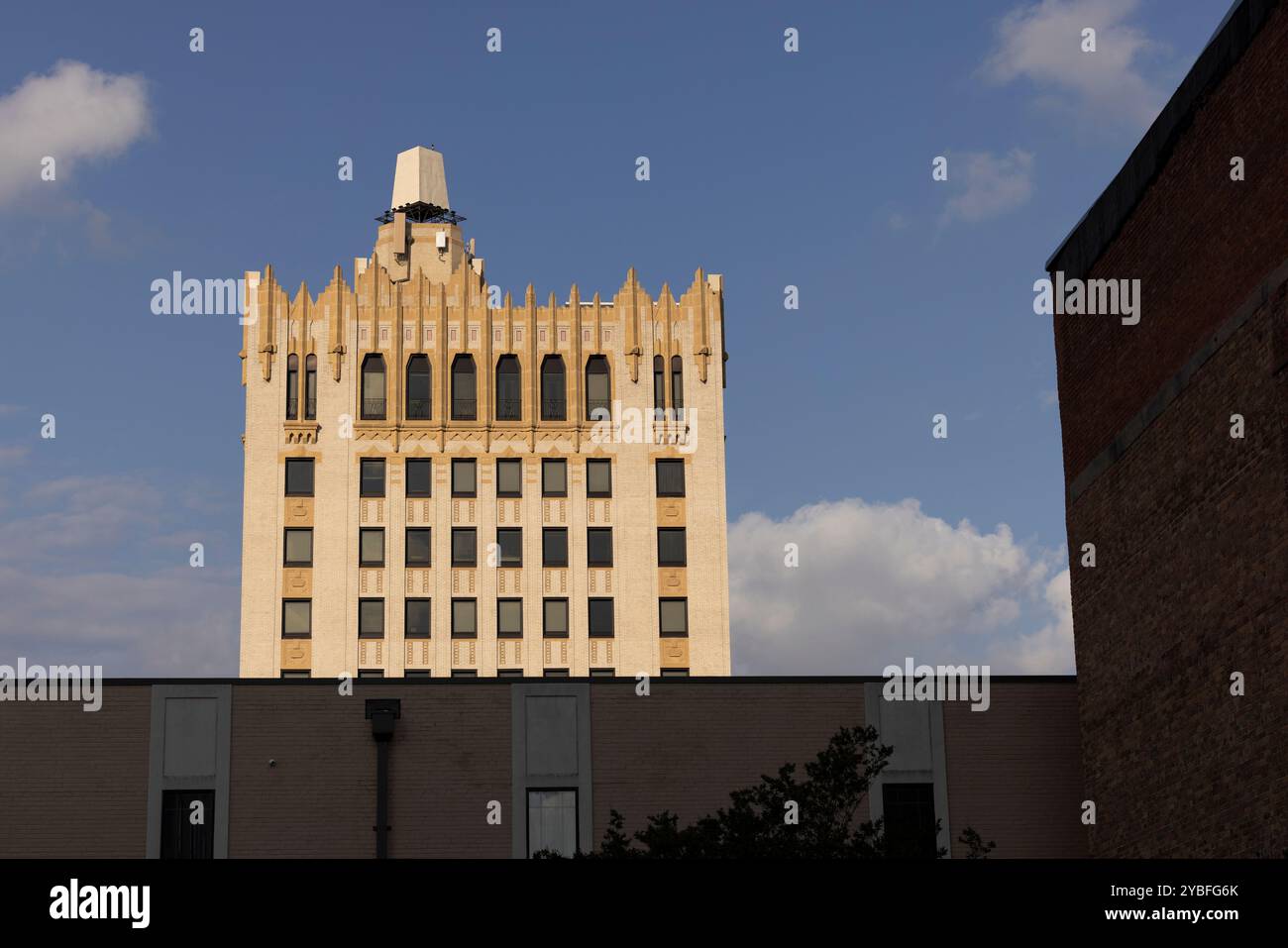 Monroe, Louisiana, USA - April 4, 2024: Afternoon sunlight shines on ...