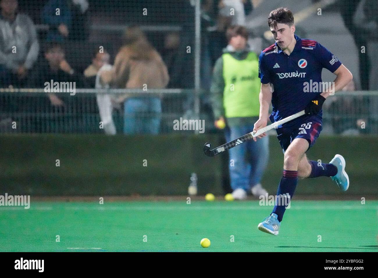 Mannheim, Deutschland. 18th Oct, 2024. Ben Hasbach (MHC, 26), am Ball ...