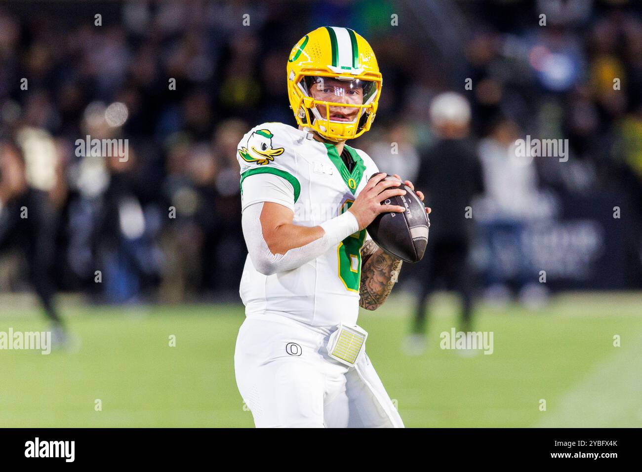 West Lafayette, Indiana, USA. 18th Oct, 2024. Oregon quarterback Dillon ...