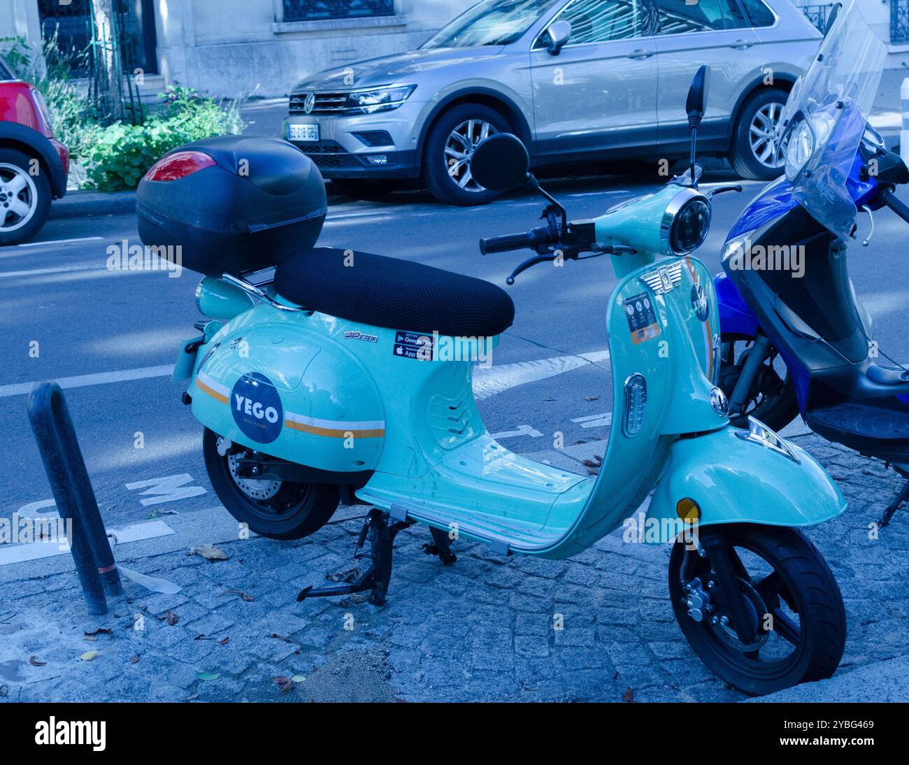 A Yego ride share scooter in Paris Stock Photo - Alamy A Yego ride share scooter in Paris Stock Photo - Alamy