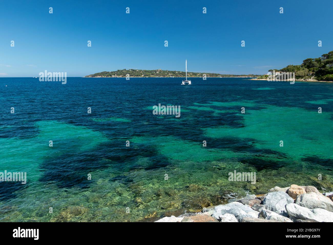 Canebiers Bay with boats, in Saint-Tropez, in France, in Europe, in ...