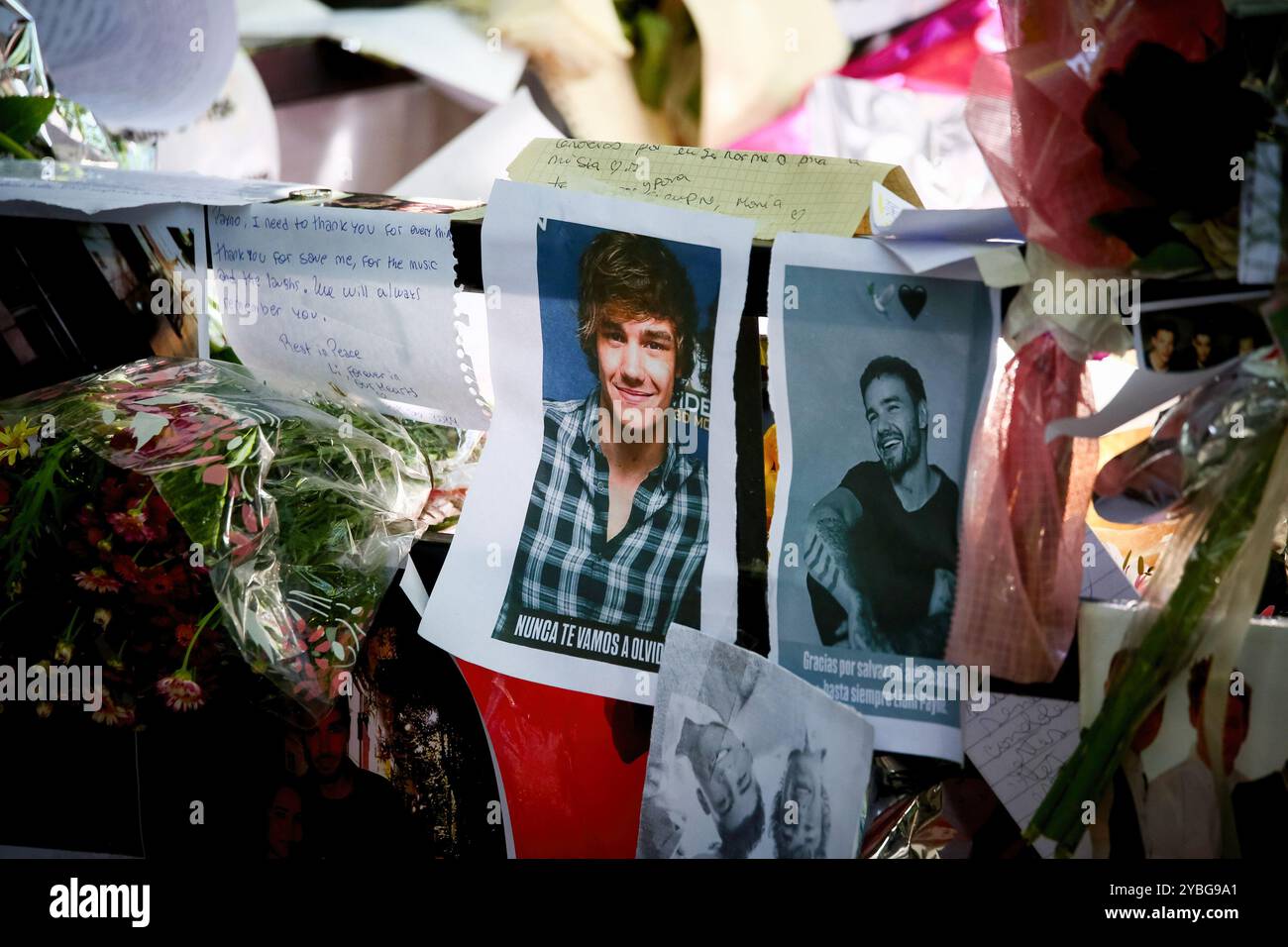 Buenos Aires, Argentina. 18th Oct, 2024. Photos, letters and flowers ...
