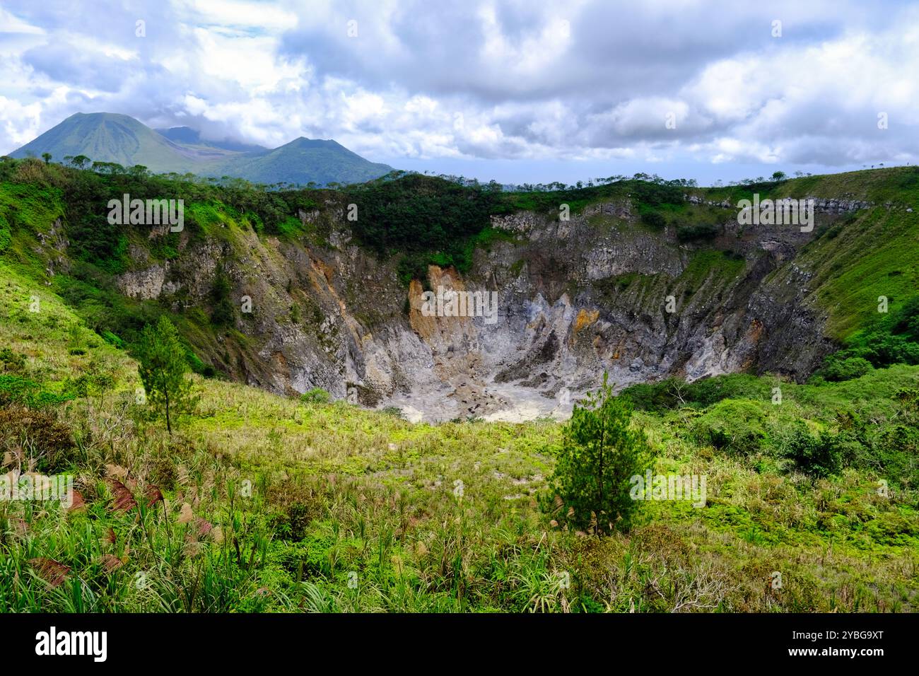 Indonesia Manado - Mount Mahawu - Mahawu Crater and view to volcano ...