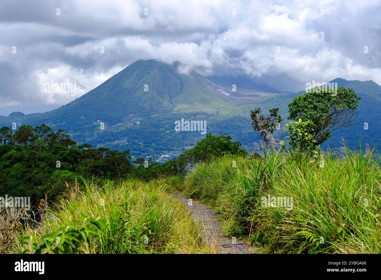 Indonesia Manado - Mount Mahawu - Mahawu Crater and view to volcano ...