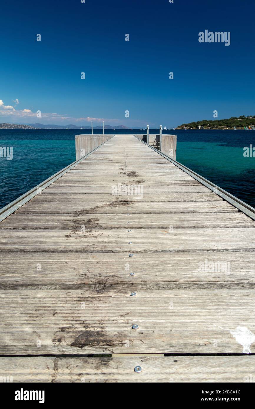 Paressouso beach wooden pontoon, in Canebiers Bay, in Saint-Tropez, in ...