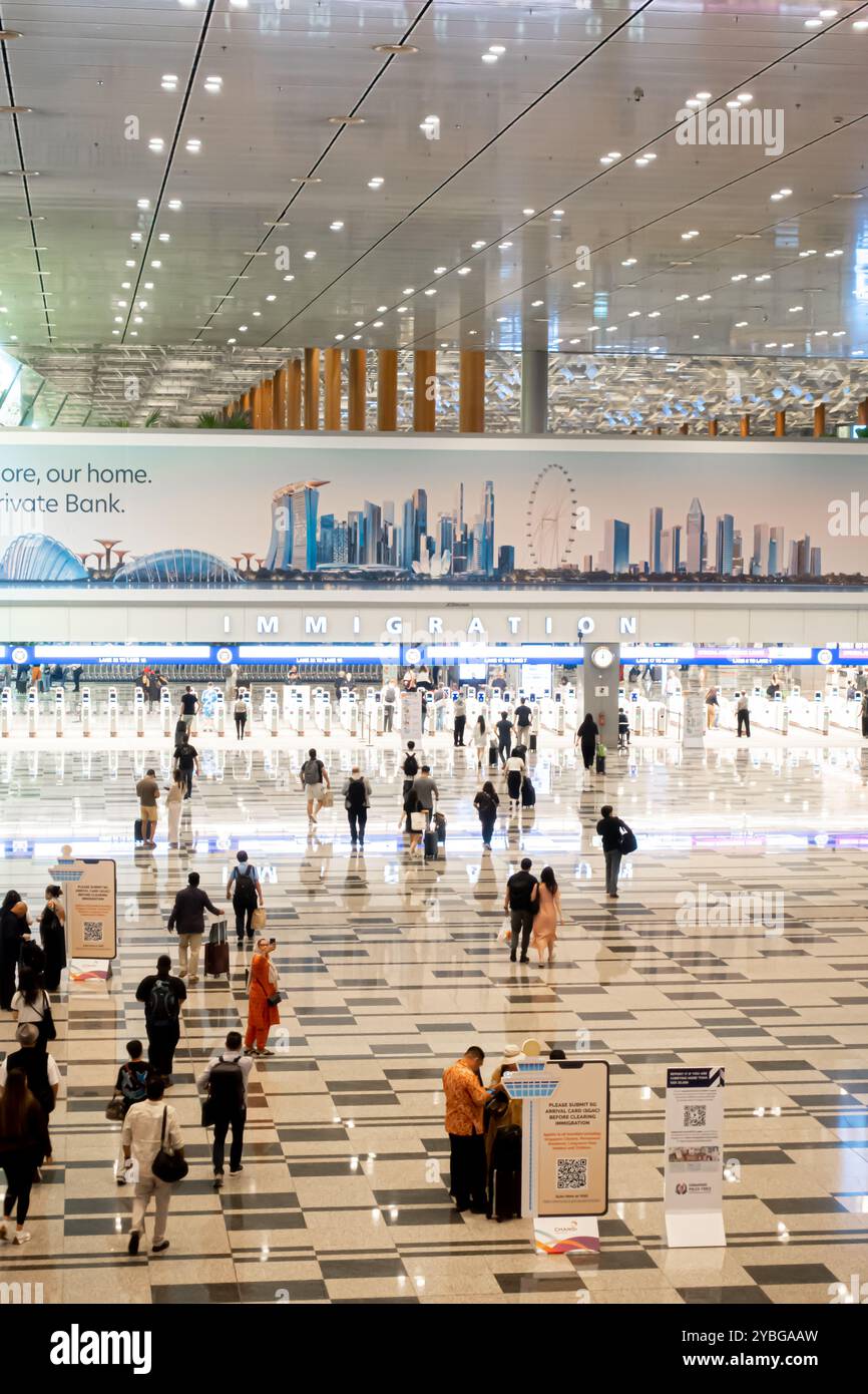 Immigration gates at Singapore Airport Terminal 3 Stock Photo - Alamy