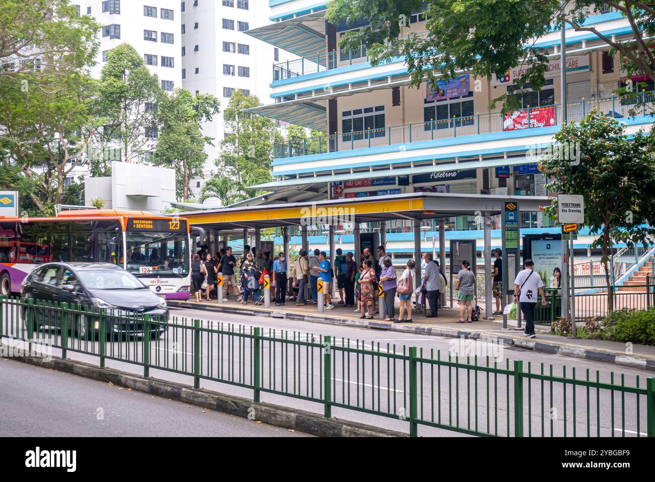 Bus arriving at bus stop Tiong Bahru Plaza Stock Photo - Alamy