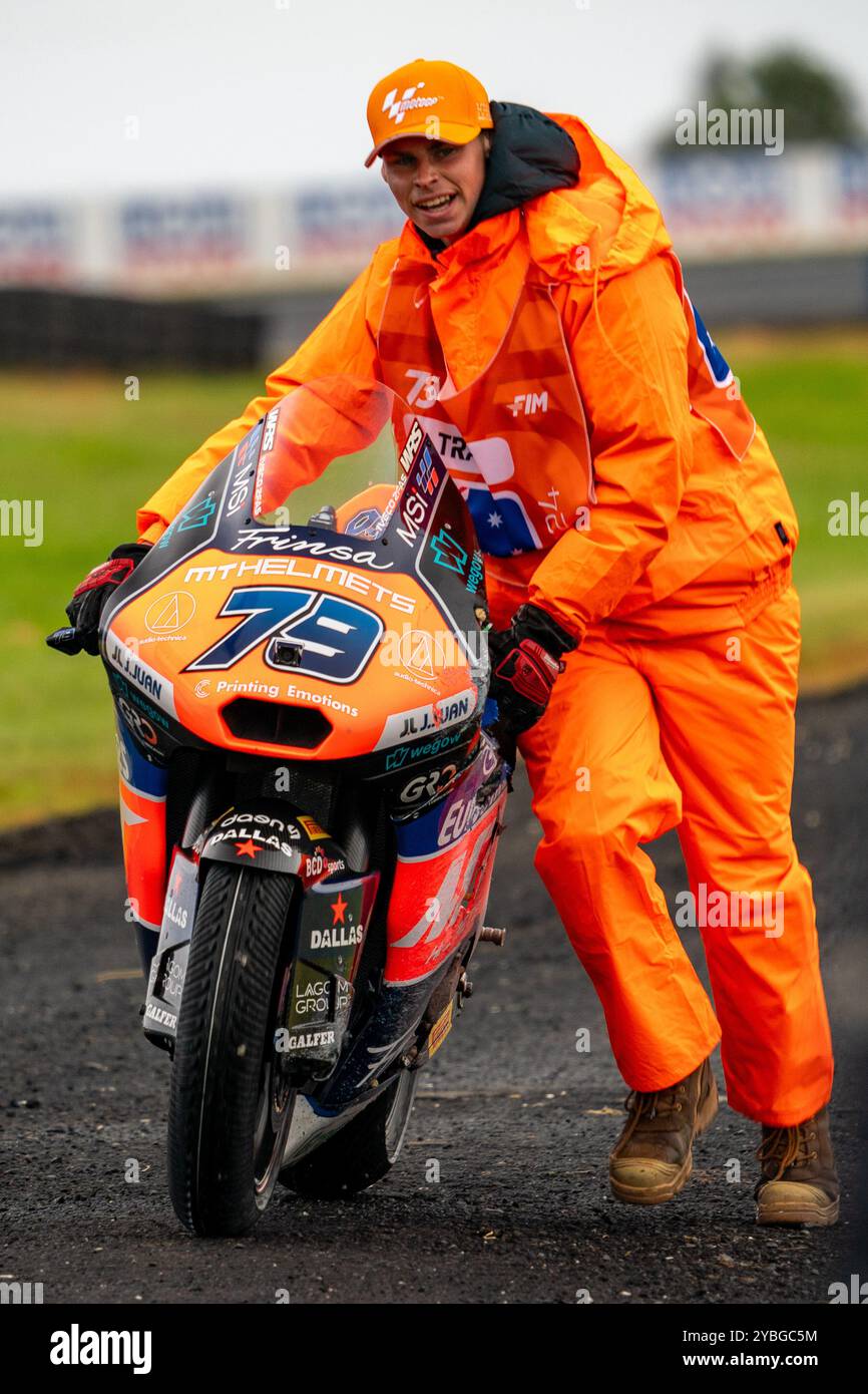 Phillip Island, Victoria, Australia. 19th Oct, 2024. Track Marshalls ...