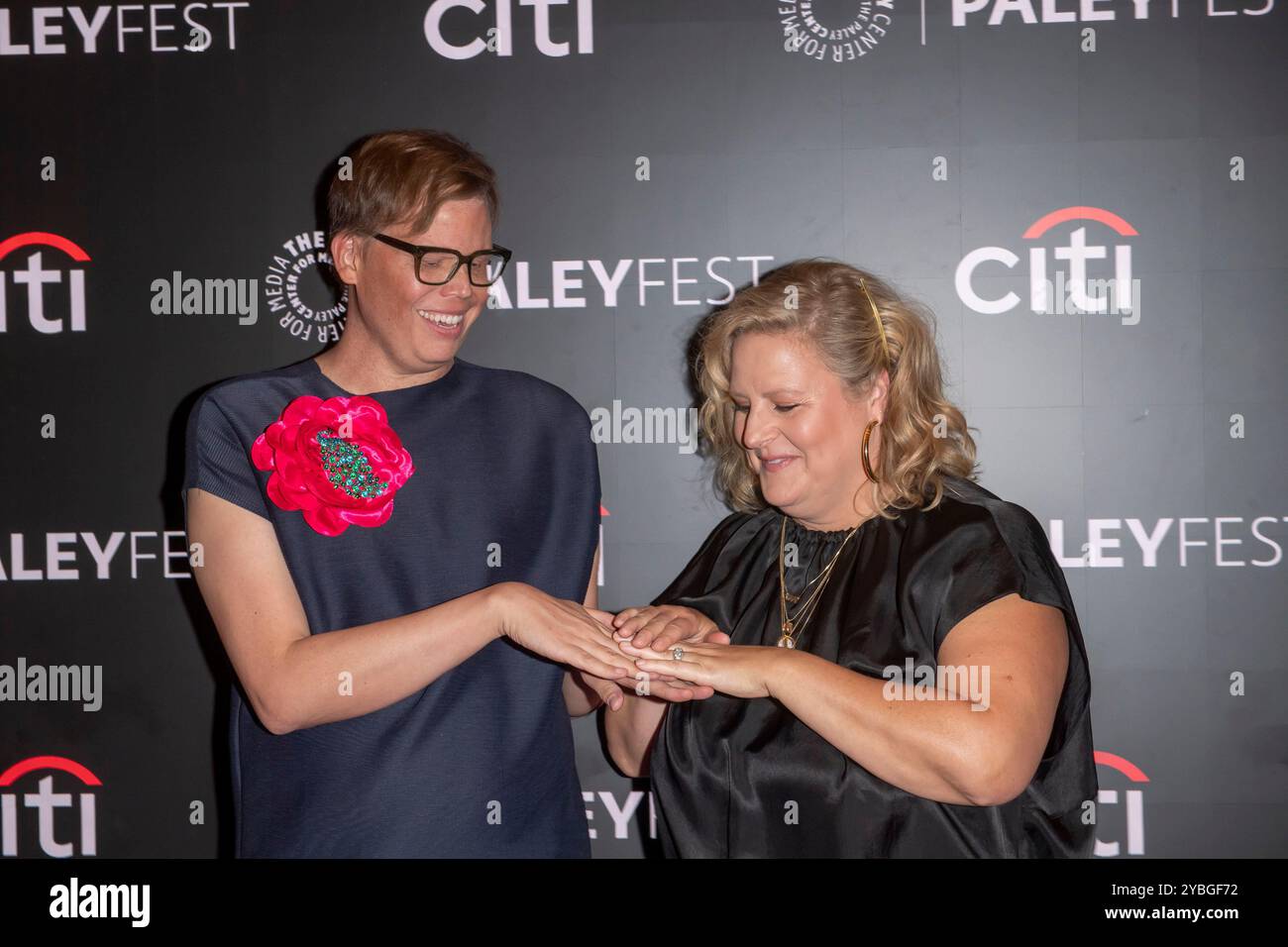 Bridget everett and jeff hiller hi-res stock photography and images - Alamy