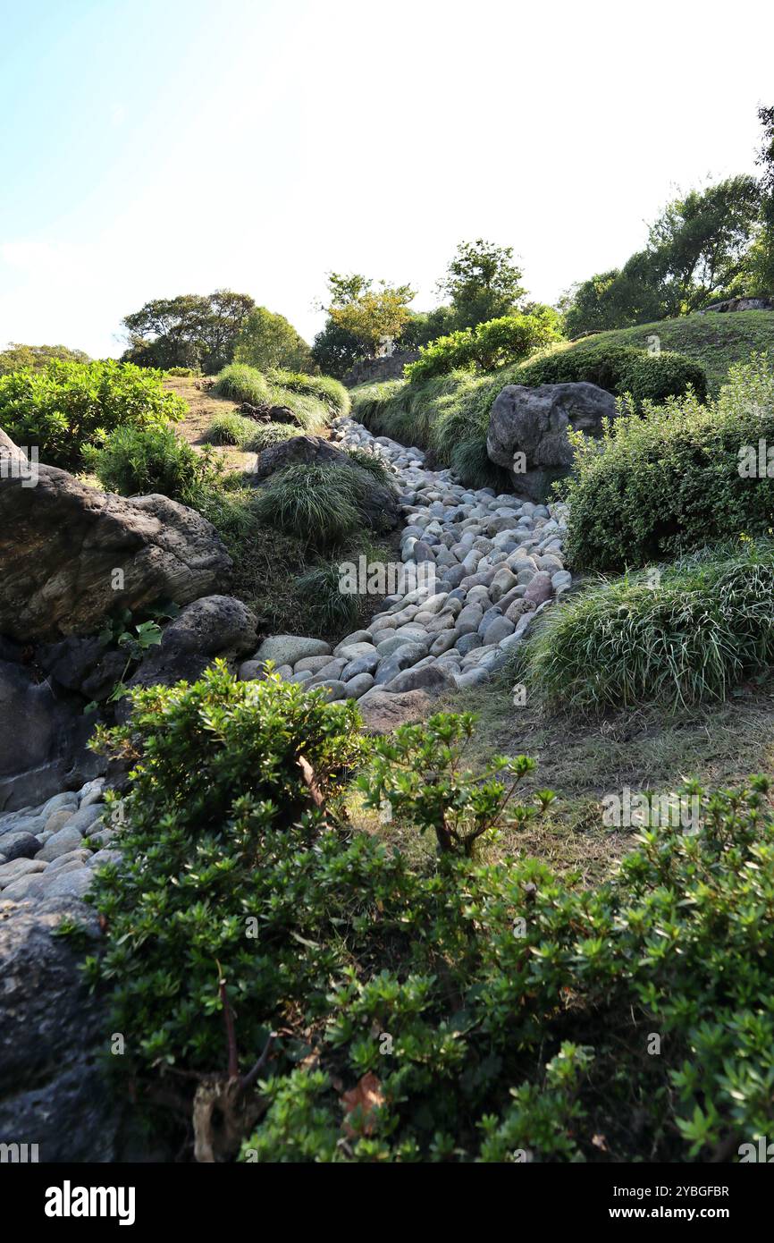 Japanese garden and river hi-res stock photography and images - Alamy