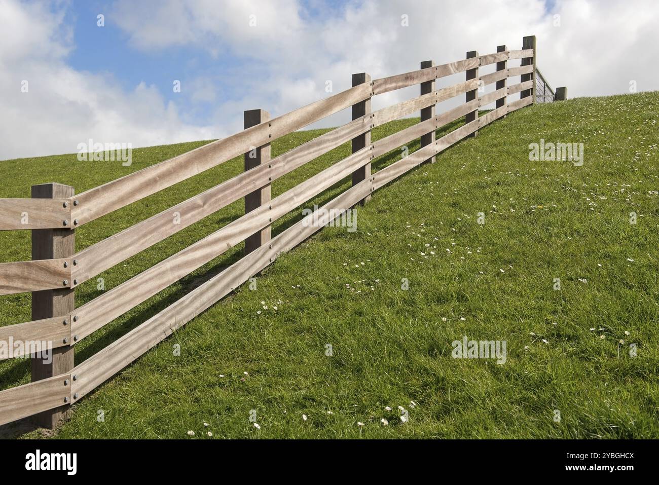 Embankment fence hi-res stock photography and images - Alamy
