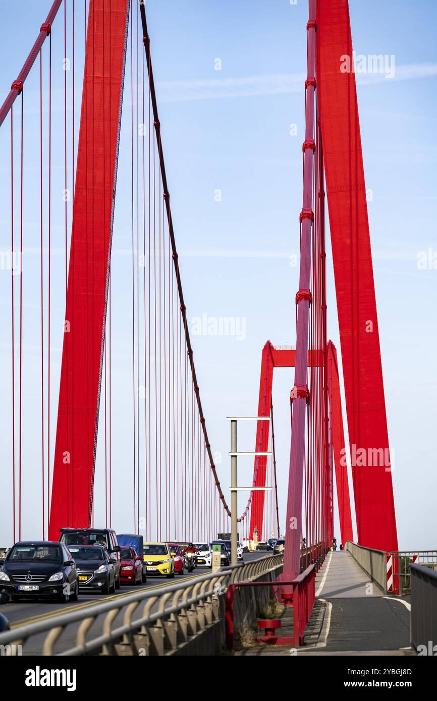 Traffic on the Rhine bridge Emmerich, federal road B220, longest ...
