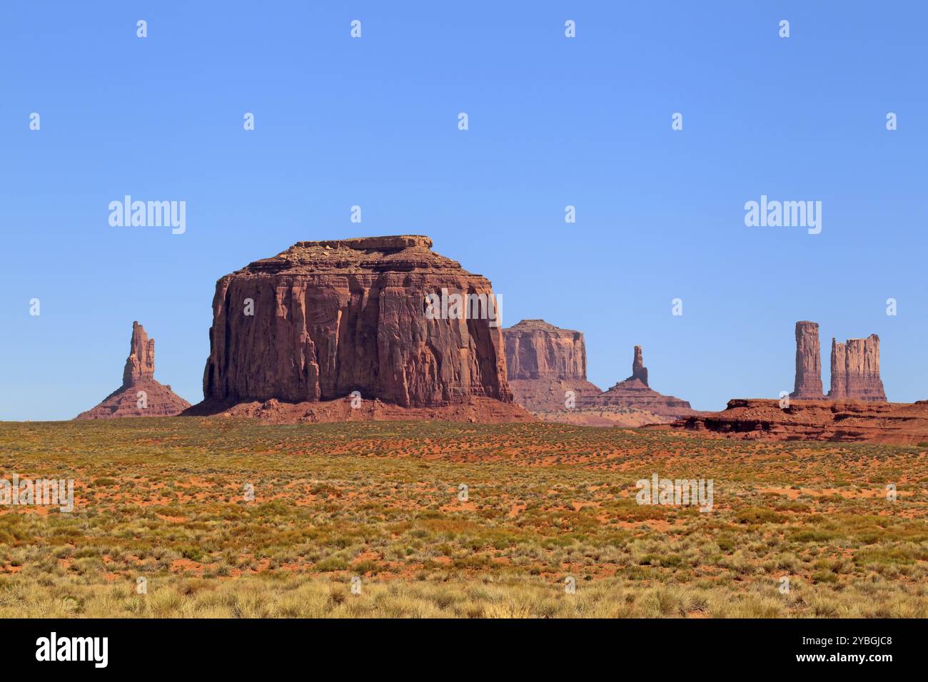 Monument Valley, Navajo Tribal Park, rock formations, desert, Utah, USA ...