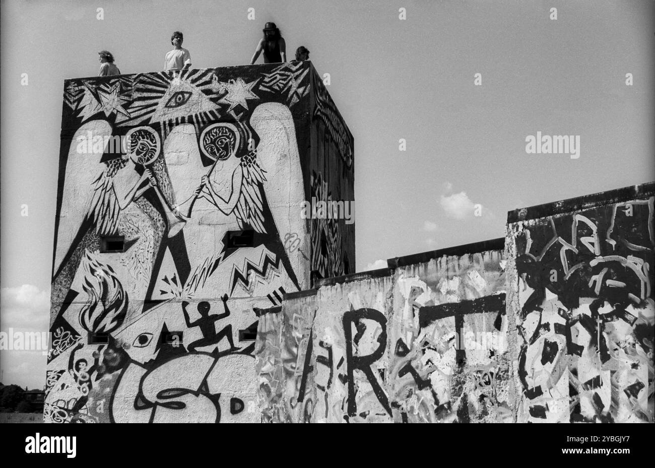 Germany, Berlin, 27.07.1991, painted former watchtower at the ...