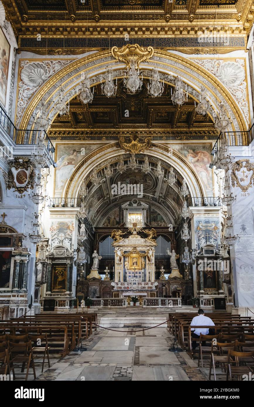 Two side aisles hi-res stock photography and images - Alamy