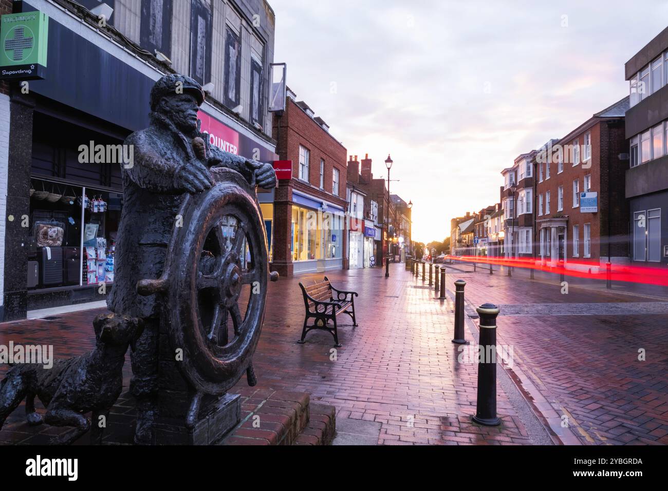 England, Kent, Sittingbourne, Sittingbourne High Street, Sculpture ...