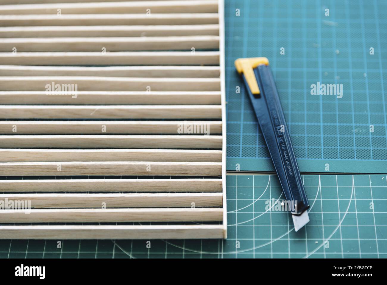 Wood and cutter set for making architecture models on working table ...