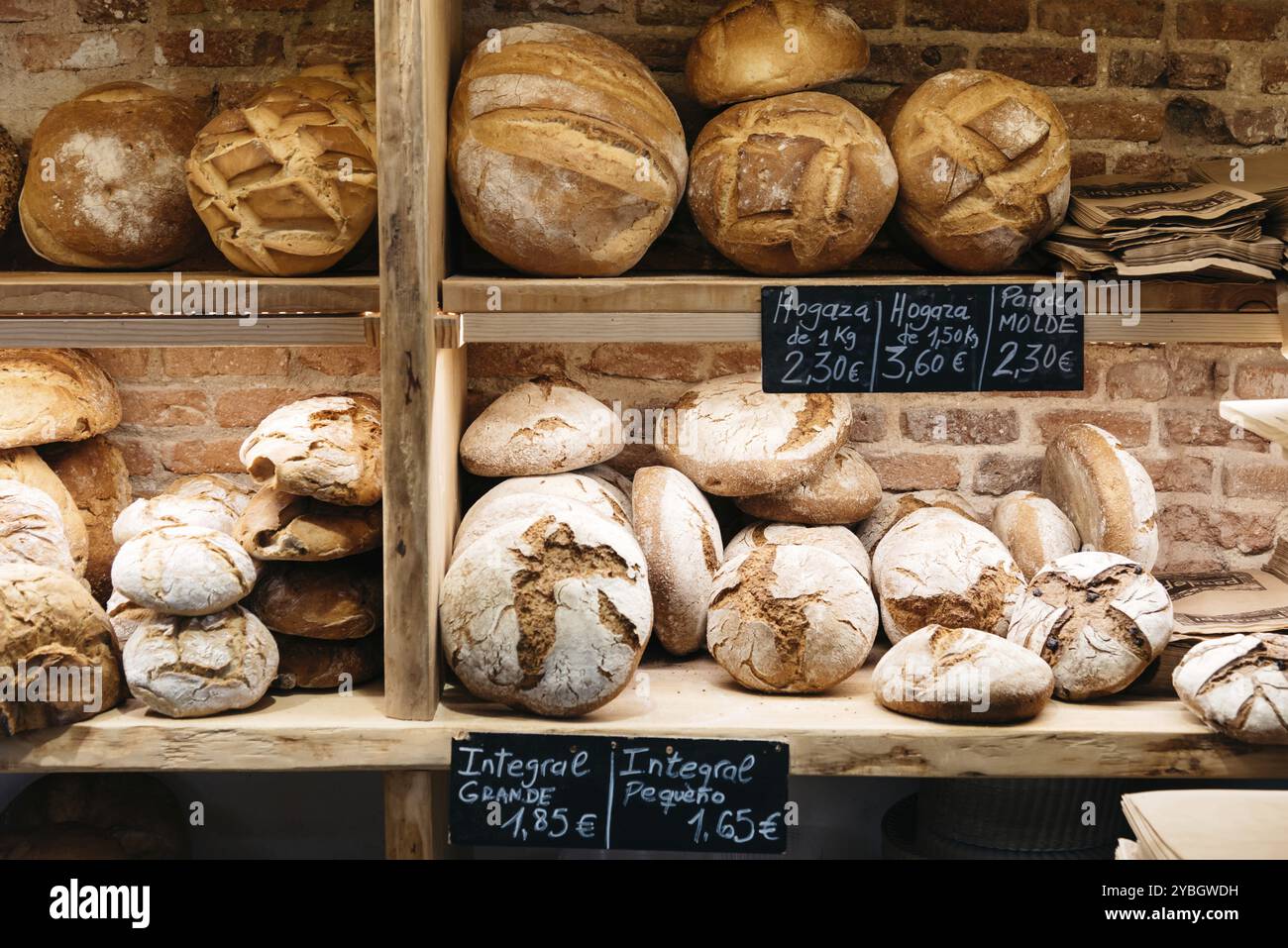Loafs of Bread in bakery. Close up Stock Photo - Alamy
