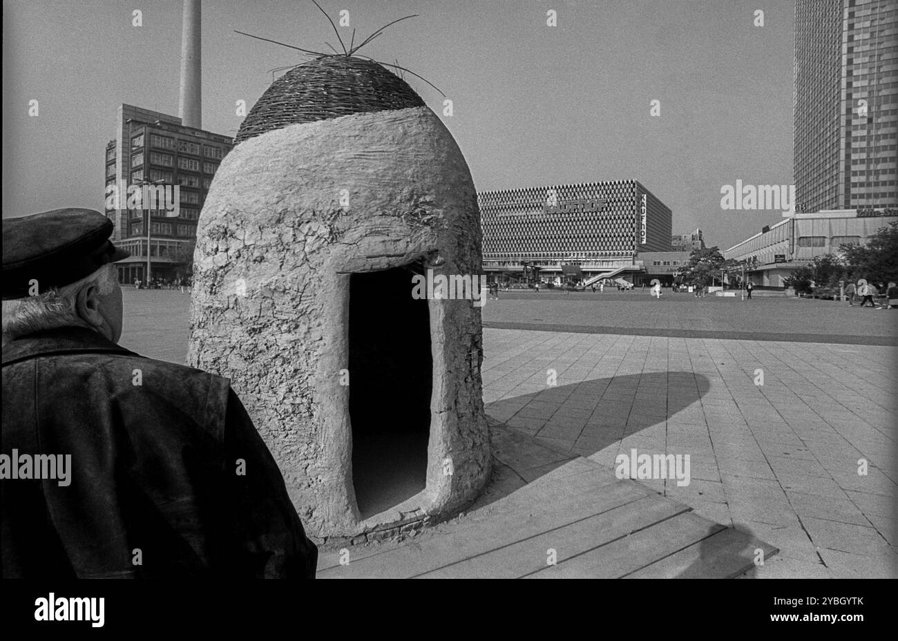 Germany, Berlin, 18 October 1991, mud hut (African), on Alexanderplatz ...