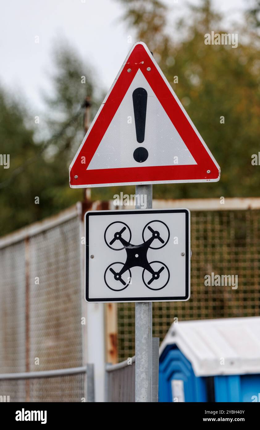 Drone pictogram hi-res stock photography and images - Alamy