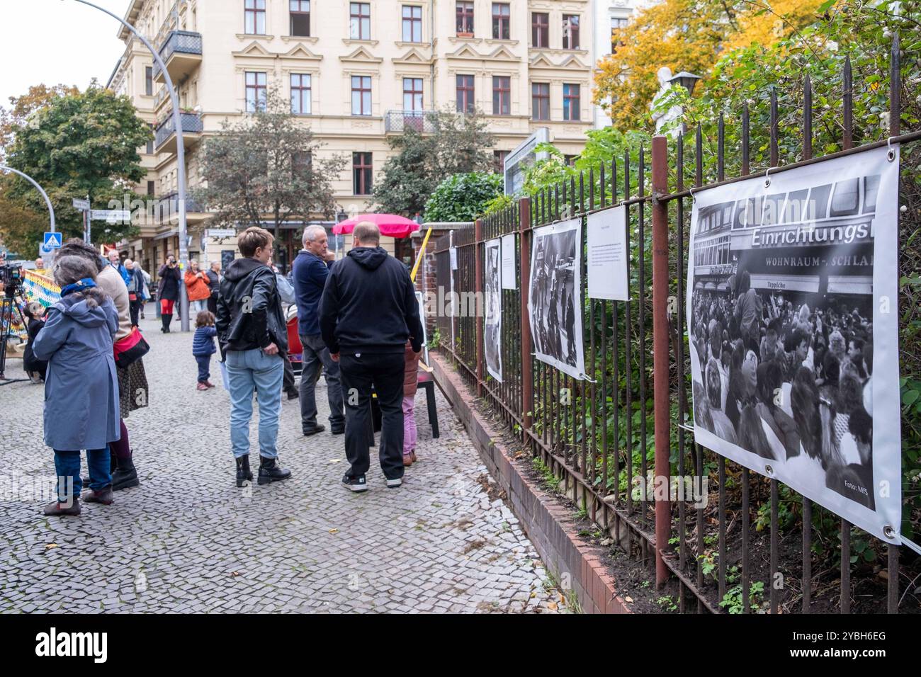 Friedliche revolution in der ddr hi-res stock photography and images ...