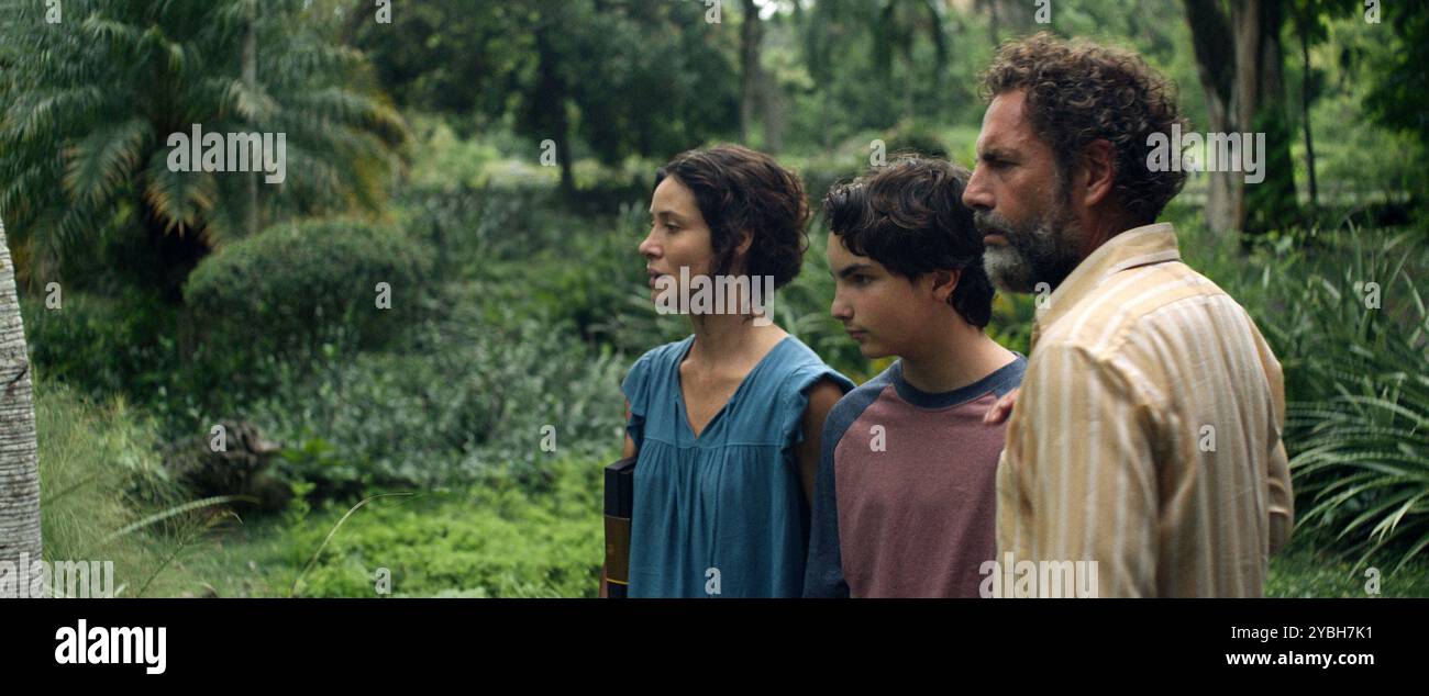 SAMANTHA CASTILLO and FRANCISCO DENIS in ZAFARI (2024), directed by MARIANA RONDON. Credit ...