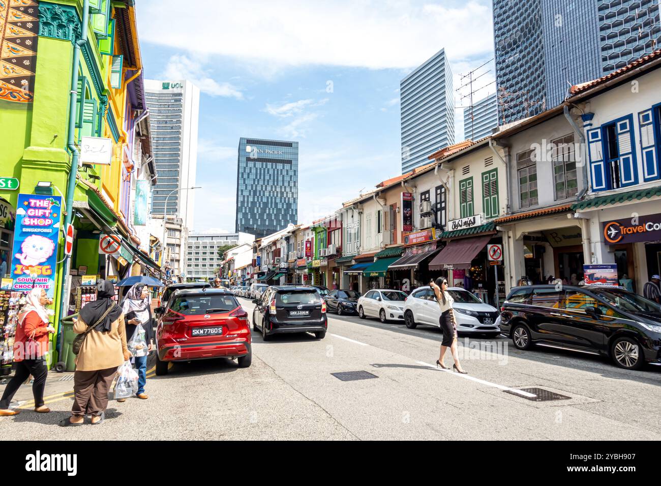 Arab street Singapore Stock Photo - Alamy