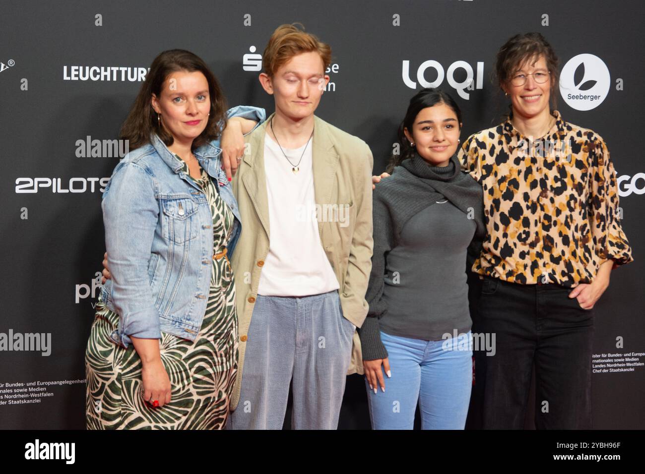 Tanaz molaei hi-res stock photography and images - Alamy