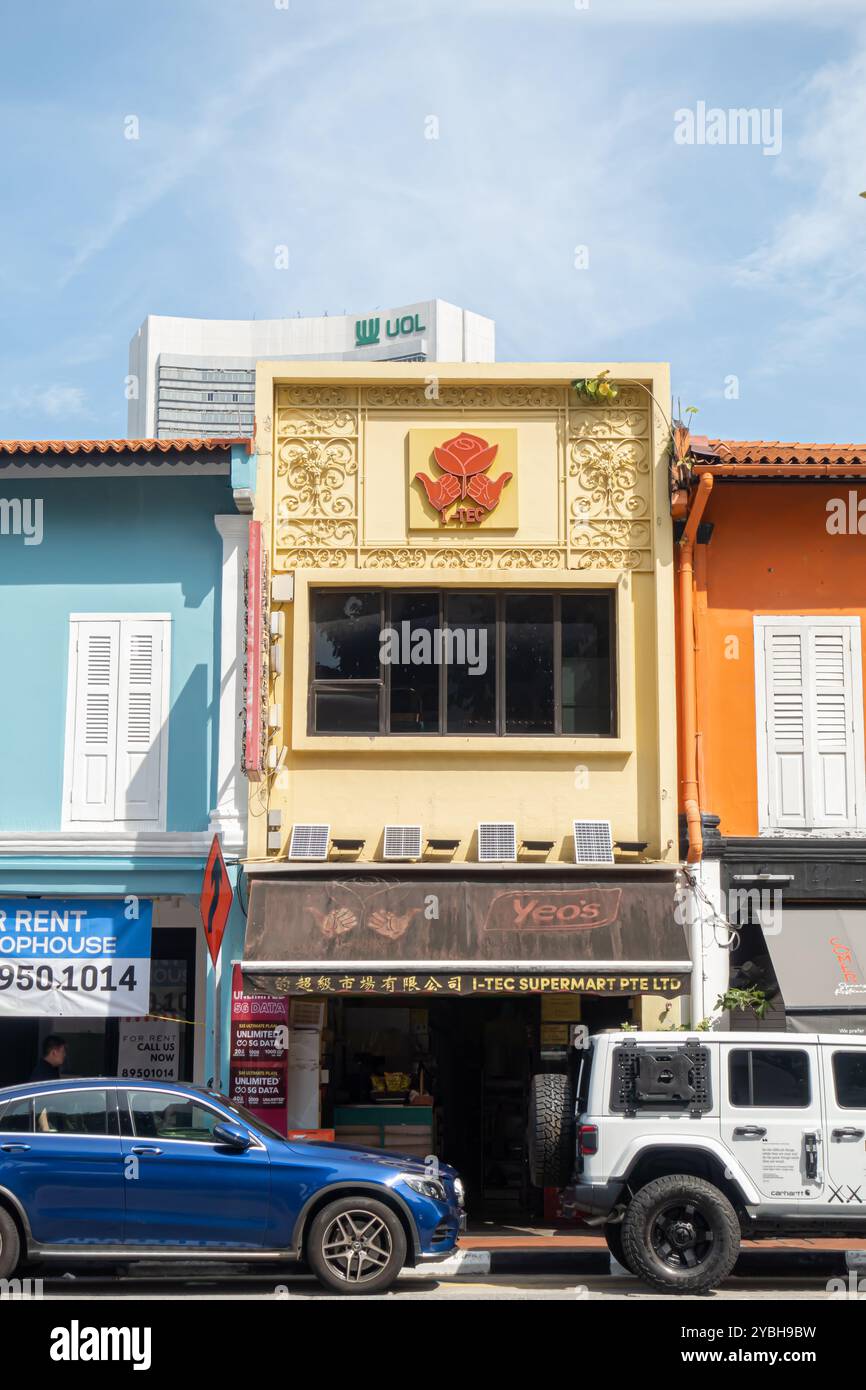 I-Tec Supermart Pte Ltd on Beach Road - traditional building shophouse ...