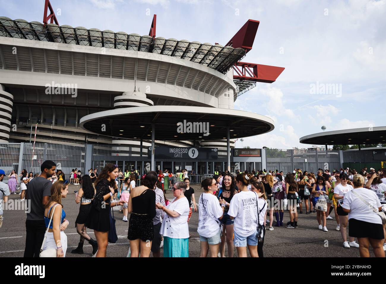 Taylor swift tour july 2024 hi-res stock photography and images - Alamy