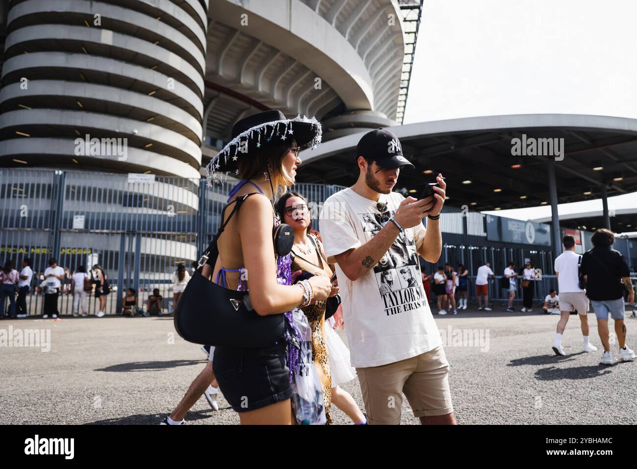 Taylor swift tour july 2024 hi-res stock photography and images - Alamy