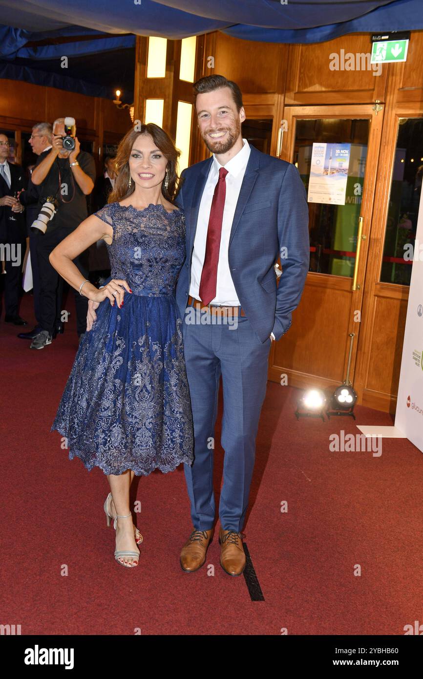RECORD DATE NOT STATED Diabetes Charity Gala Jean Bork mit Ehemann ...