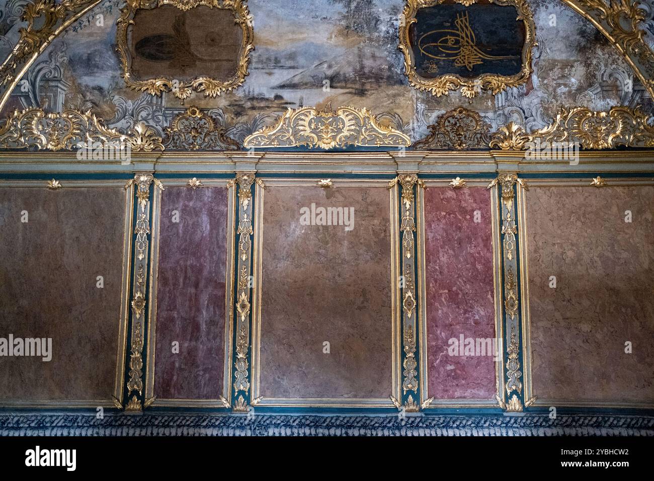 Wall of the Imperial Council of the Topkapi Palace, principal residence ...
