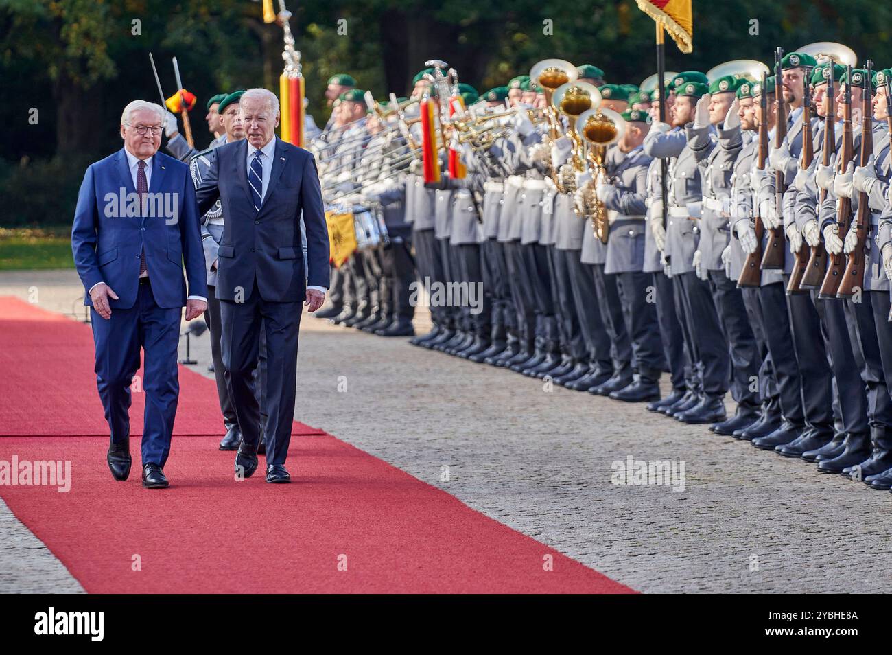 Frank-Walter Steinmeier und Joe Biden beim Empfang des amerikanischen ...