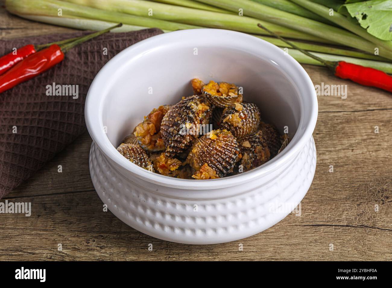 Blood Cockle Fried With Garlic and spices Stock Photo - Alamy