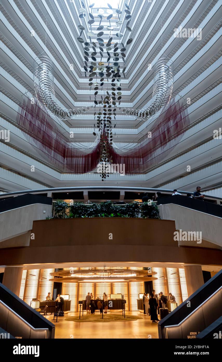 Singapore park royal hotel architecture hi-res stock photography and ...