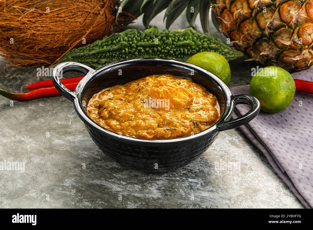 Indian cuisne - Chicken massala with sauce and spices Stock Photo - Alamy