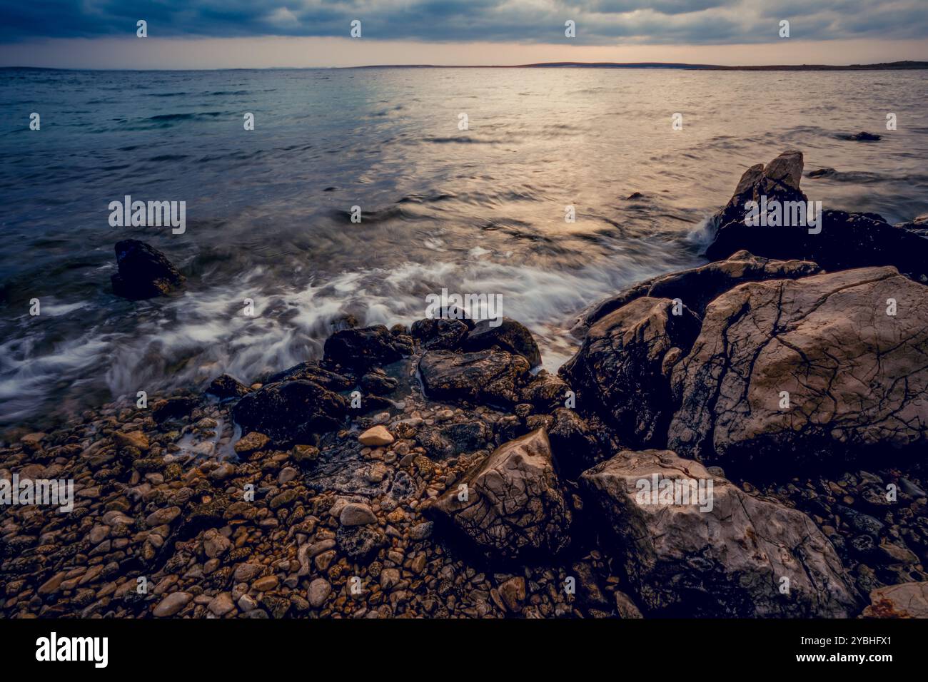 Ocean waves hitting rocky coast hi-res stock photography and images - Alamy