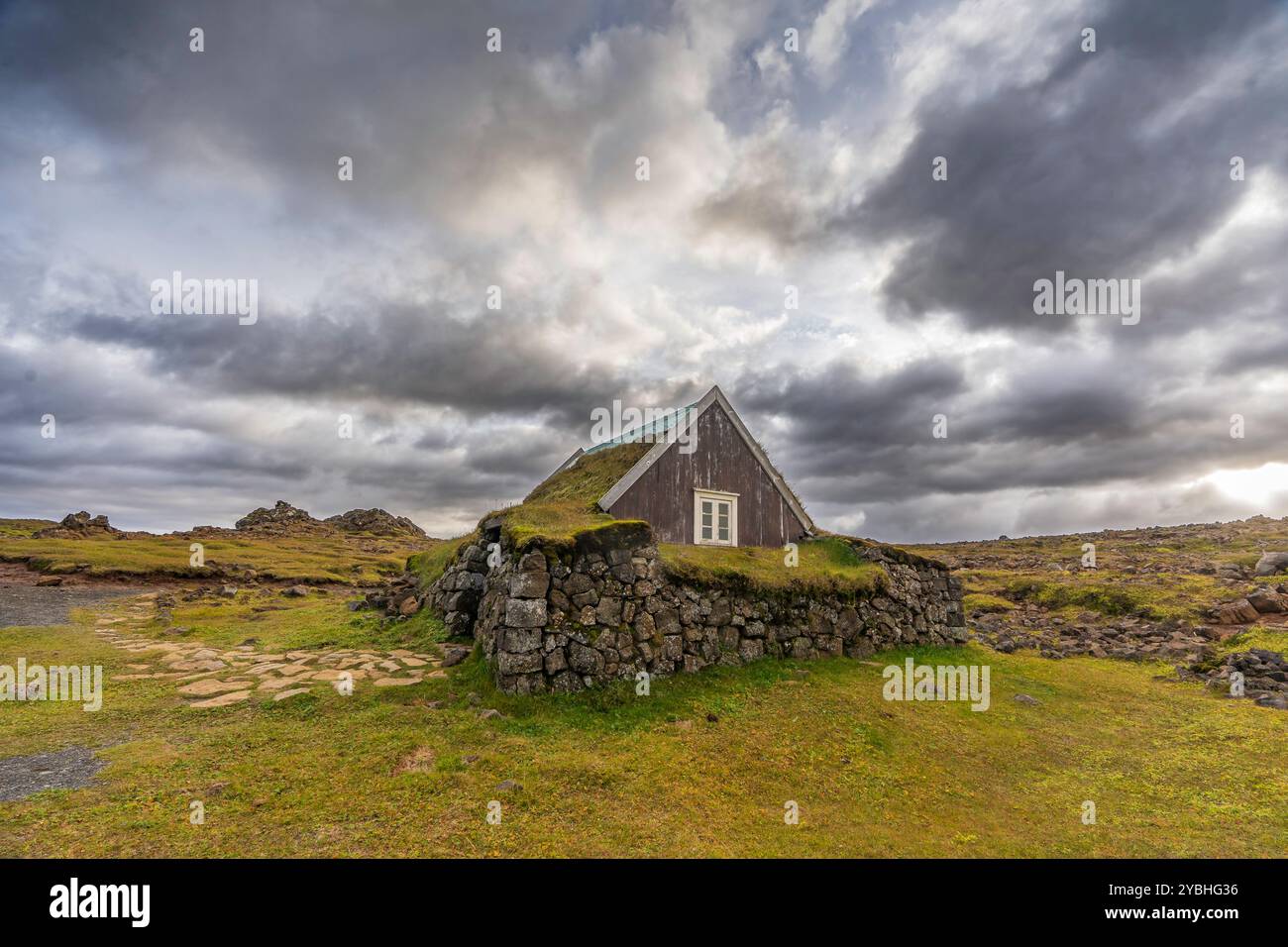 Traditional icelandic house in Hveravellir Stock Photo - Alamy