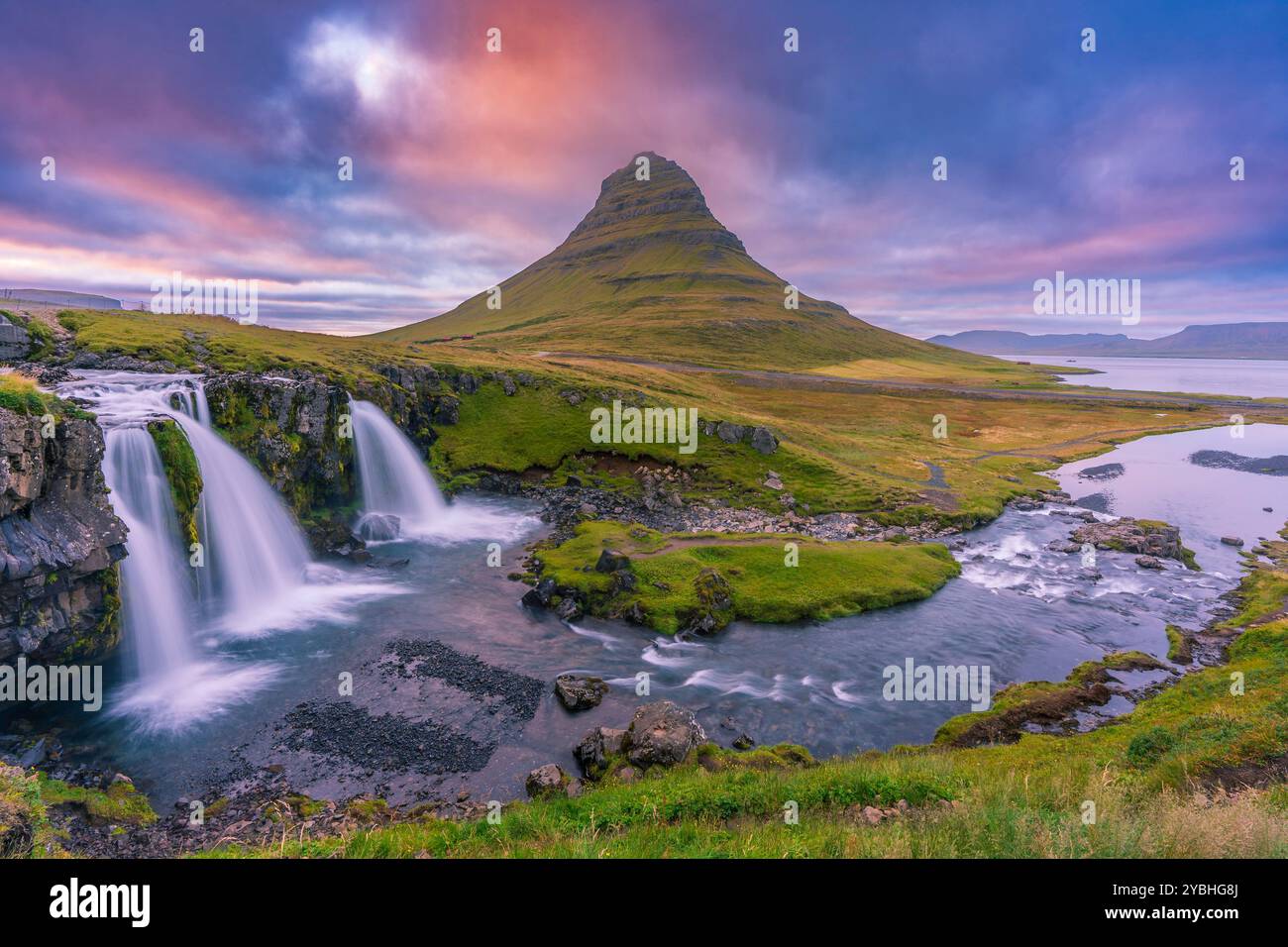 Kirkjufell mountain at Snaefellsness peninsula Stock Photo - Alamy